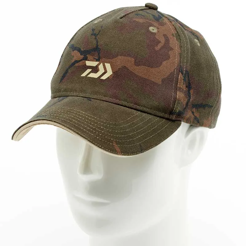DAIWA Carp Camo Peaked Cap, Angelladen für Profis - KL Angelsport